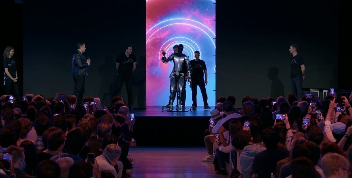 At Tesla AI Day, Elon Musk unveiled Bumble C and Optimus, 2 Tesla bots ...